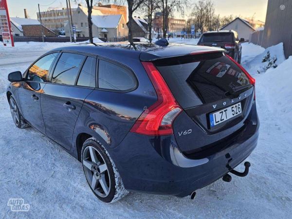 Zils Volvo V60 2015 Šauļi, ar dzinēja tilpumu 1.60 L un nobraukumu 339 tūkst. km par 5950 €, foto 4 vietnē AUTOMOTO.COM.LV