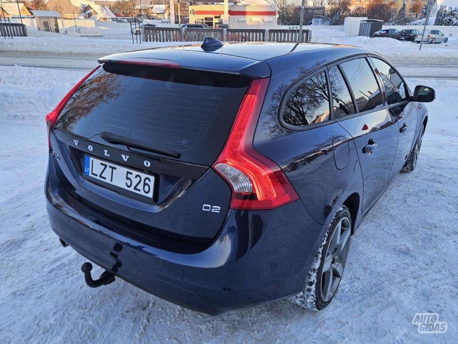 Blue Volvo V60 2015 in Siauliai, with an engine capacity of 1.60 L and mileage of 339 thousand km for 5750 €, photo 7 on AUTOMOTO.COM.LV