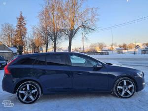 Blue Volvo V60 2015 in Siauliai, with an engine capacity of 1.60 L and mileage of 339 thousand km for 5750 €, photo 9 on AUTOMOTO.COM.LV