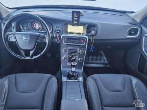 Blue Volvo V60 2015 in Siauliai, with an engine capacity of 1.60 L and mileage of 339 thousand km for 5750 €, photo 13 on AUTOMOTO.COM.LV