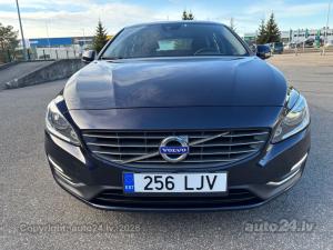 Синий Вольво B60 2015 в Пайде, объемом двигателя 2.00 л и пробегом 267 тыс. км за 8290 €, фото 2 на AUTOMOTO.COM.LV