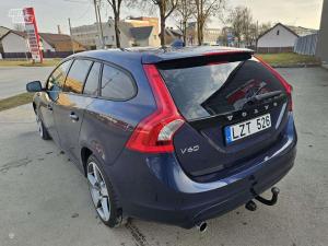 Zils Volvo V60 2015 Šauļi, ar dzinēja tilpumu 1.60 L un nobraukumu 339 tūkst. km par 5550 €, foto 5 vietnē AUTOMOTO.COM.LV