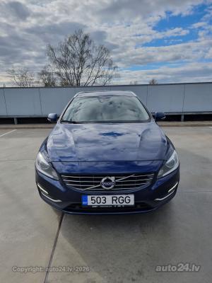 Blue Volvo V60 2015 in Tallinn, with an engine capacity of 2.00 L and mileage of 205 thousand km for 9100 €, photo 4 on AUTOMOTO.COM.LV