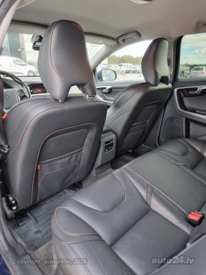 Blue Volvo V60 2015 in Tallinn, with an engine capacity of 2.00 L and mileage of 205 thousand km for 9100 €, photo 12 on AUTOMOTO.COM.LV