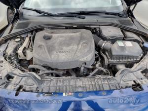 Blue Volvo V60 2015 in Tallinn, with an engine capacity of 2.00 L and mileage of 205 thousand km for 9100 €, photo 16 on AUTOMOTO.COM.LV