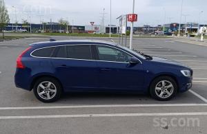 Zils Volvo V60 2015 Rīga, ar dzinēja tilpumu 2.00 L un nobraukumu 352 tūkst. km par 6100 €, foto 7 vietnē AUTOMOTO.COM.LV