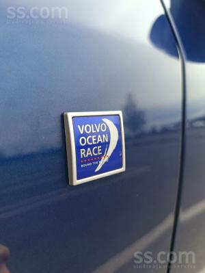 Zils Volvo V60 2015 Rīga, ar dzinēja tilpumu 2.00 L un nobraukumu 352 tūkst. km par 6100 €, foto 15 vietnē AUTOMOTO.COM.LV