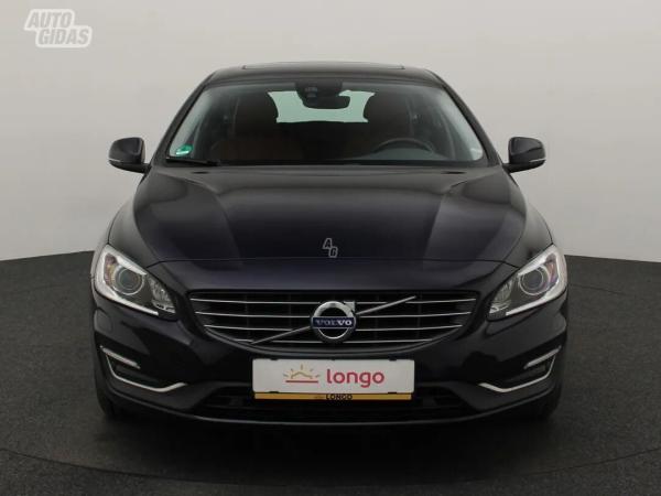 Blue Volvo V60 2015 in Vilnius, with an engine capacity of 2.40 L and mileage of 193 thousand km for 11299 €, photo 3 on AUTOMOTO.COM.LV