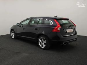 Blue Volvo V60 2015 in Vilnius, with an engine capacity of 2.40 L and mileage of 193 thousand km for 11299 €, photo 8 on AUTOMOTO.COM.LV
