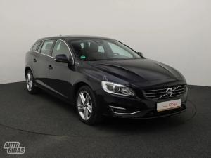 Blue Volvo V60 2015 in Vilnius, with an engine capacity of 2.40 L and mileage of 193 thousand km for 11299 €, photo 11 on AUTOMOTO.COM.LV