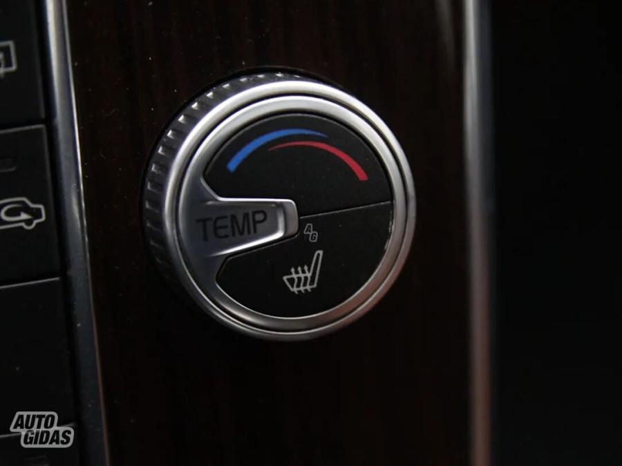 Blue Volvo V60 2015 in Vilnius, with an engine capacity of 2.40 L and mileage of 193 thousand km for 11299 €, photo 30 on AUTOMOTO.COM.LV