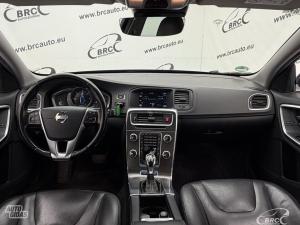 Синий Вольво B60 2015 в Авиженяй, объемом двигателя 2.40 л и пробегом 375 тыс. км за 5900 €, фото 4 на AUTOMOTO.COM.LV