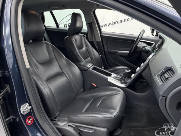 Zils Volvo V60 2015 Avižieniai, ar dzinēja tilpumu 2.40 L un nobraukumu 375 tūkst. km par 5900 €, foto 7 vietnē AUTOMOTO.COM.LV