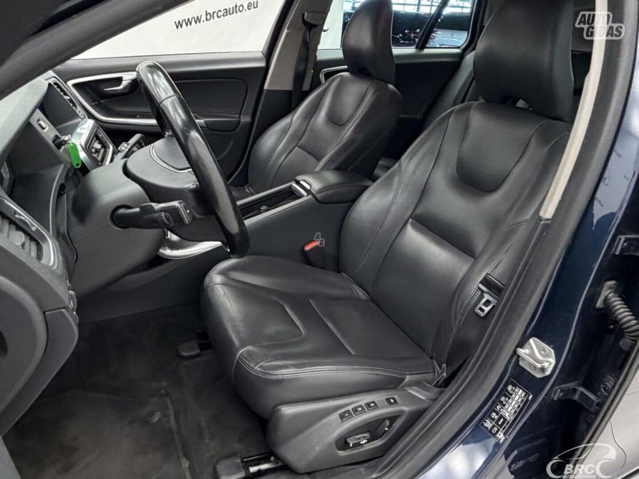 Синий Вольво B60 2015 в Авиженяй, объемом двигателя 2.40 л и пробегом 375 тыс. км за 5900 €, фото 22 на AUTOMOTO.COM.LV