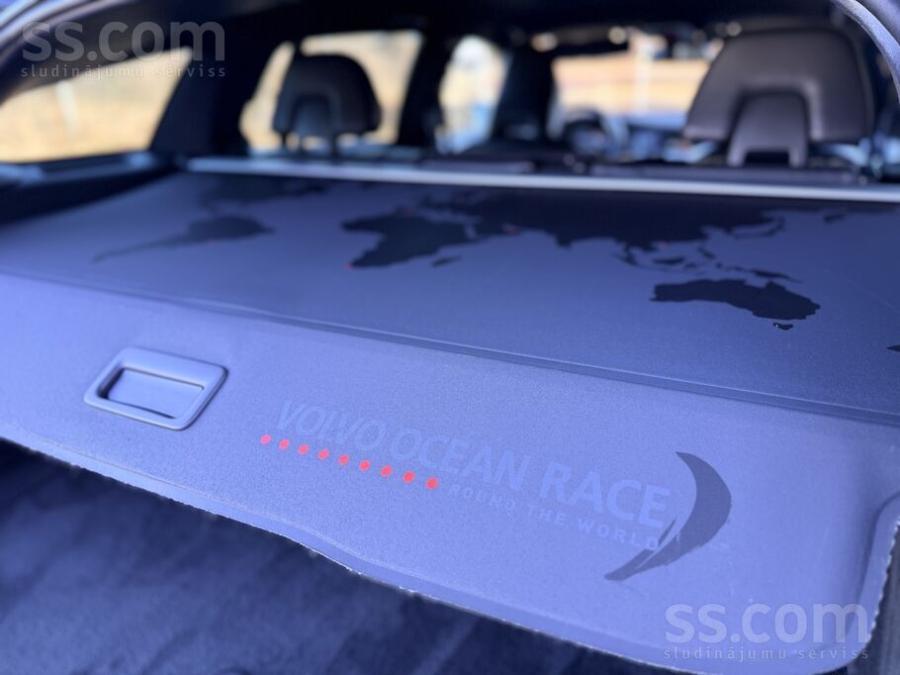 Blue Volvo V60 2015 in Riga, with an engine capacity of 2.00 L and mileage of 253 thousand km for 9500 €, photo 7 on AUTOMOTO.COM.LV