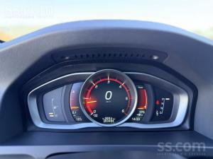 Blue Volvo V60 2015 in Riga, with an engine capacity of 2.00 L and mileage of 253 thousand km for 9500 €, photo 16 on AUTOMOTO.COM.LV