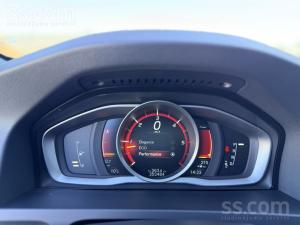 Blue Volvo V60 2015 in Riga, with an engine capacity of 2.00 L and mileage of 253 thousand km for 9500 €, photo 19 on AUTOMOTO.COM.LV