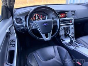 Blue Volvo V60 2015 in Riga, with an engine capacity of 2.00 L and mileage of 253 thousand km for 9500 €, photo 31 on AUTOMOTO.COM.LV
