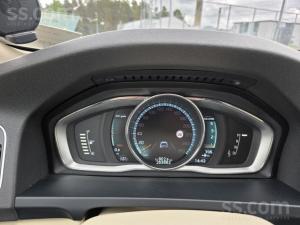 Zils Volvo V60 2015 Rīga, ar dzinēja tilpumu 2.00 L un nobraukumu 264 tūkst. km par 9200 €, foto 16 vietnē AUTOMOTO.COM.LV