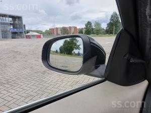 Zils Volvo V60 2015 Rīga, ar dzinēja tilpumu 2.00 L un nobraukumu 264 tūkst. km par 9200 €, foto 20 vietnē AUTOMOTO.COM.LV