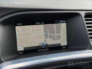 Blue Volvo V60 2015 in Tukums, with an engine capacity of 2.00 L and mileage of 278 thousand km for 3500 €, photo 22 on AUTOMOTO.COM.LV