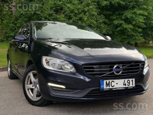 Blue Volvo V60 2015 in Tukums, with an engine capacity of 2.00 L and mileage of 278 thousand km for 3500 €, photo 24 on AUTOMOTO.COM.LV