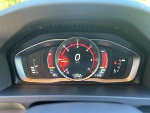 Blue Volvo V60 2015 in Kazlu Ruda, with an engine capacity of 1.97 L and mileage of 226 thousand km for 7500 €, photo 17 on AUTOMOTO.COM.LV