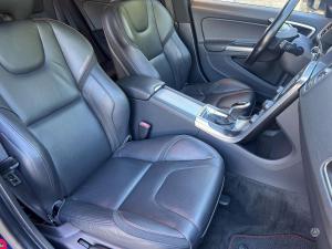 Blue Volvo V60 2015 in Kazlu Ruda, with an engine capacity of 1.97 L and mileage of 226 thousand km for 7500 €, photo 21 on AUTOMOTO.COM.LV