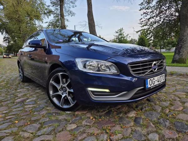 Синий Вольво B60 2015 в Елгава, объемом двигателя 1.60 л и пробегом 228 тыс. км за 9300 €, фото 3 на AUTOMOTO.COM.LV