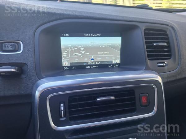Blue Volvo V60 2015 in Riga, with an engine capacity of 2.00 L and mileage of 246 thousand km for 6300 €, photo 10 on AUTOMOTO.COM.LV