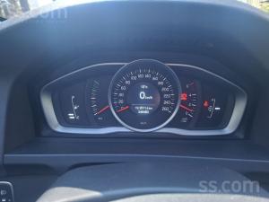 Blue Volvo V60 2015 in Riga, with an engine capacity of 2.00 L and mileage of 246 thousand km for 6300 €, photo 12 on AUTOMOTO.COM.LV