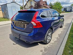 Blue Volvo V60 2015 in Kaunas, with an engine capacity of 1.97 L and mileage of 294 thousand km for 6350 €, photo 6 on AUTOMOTO.COM.LV