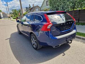 Blue Volvo V60 2015 in Kaunas, with an engine capacity of 1.97 L and mileage of 294 thousand km for 6350 €, photo 8 on AUTOMOTO.COM.LV