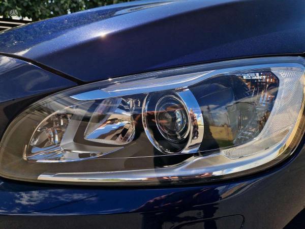 Blue Volvo V60 2015 in Kaunas, with an engine capacity of 1.97 L and mileage of 294 thousand km for 6350 €, photo 10 on AUTOMOTO.COM.LV