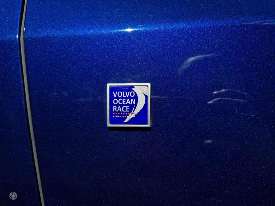 Blue Volvo V60 2015 in Kaunas, with an engine capacity of 1.97 L and mileage of 294 thousand km for 6350 €, photo 12 on AUTOMOTO.COM.LV