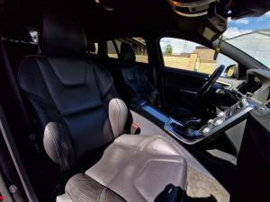 Blue Volvo V60 2015 in Kaunas, with an engine capacity of 1.97 L and mileage of 294 thousand km for 6350 €, photo 21 on AUTOMOTO.COM.LV