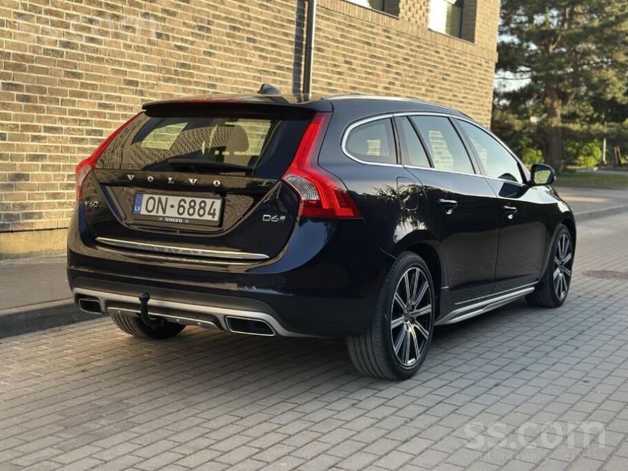 Синий Вольво B60 2015 в Тукумс, объемом двигателя 2.40 л и пробегом 200 тыс. км за 11450 €, фото 6 на AUTOMOTO.COM.LV