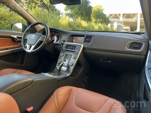 Синий Вольво B60 2015 в Тукумс, объемом двигателя 2.40 л и пробегом 200 тыс. км за 11450 €, фото 15 на AUTOMOTO.COM.LV