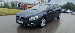 Zils Volvo V60 2015 Kauņa, ar dzinēja tilpumu 2.40 L un nobraukumu 246 tūkst. km par 6399 €, foto  vietnē AUTOMOTO.COM.LV