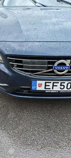 Blue Volvo V60 2015 in Kaunas, with an engine capacity of 2.40 L and mileage of 246 thousand km for 6399 €, photo 5 on AUTOMOTO.COM.LV