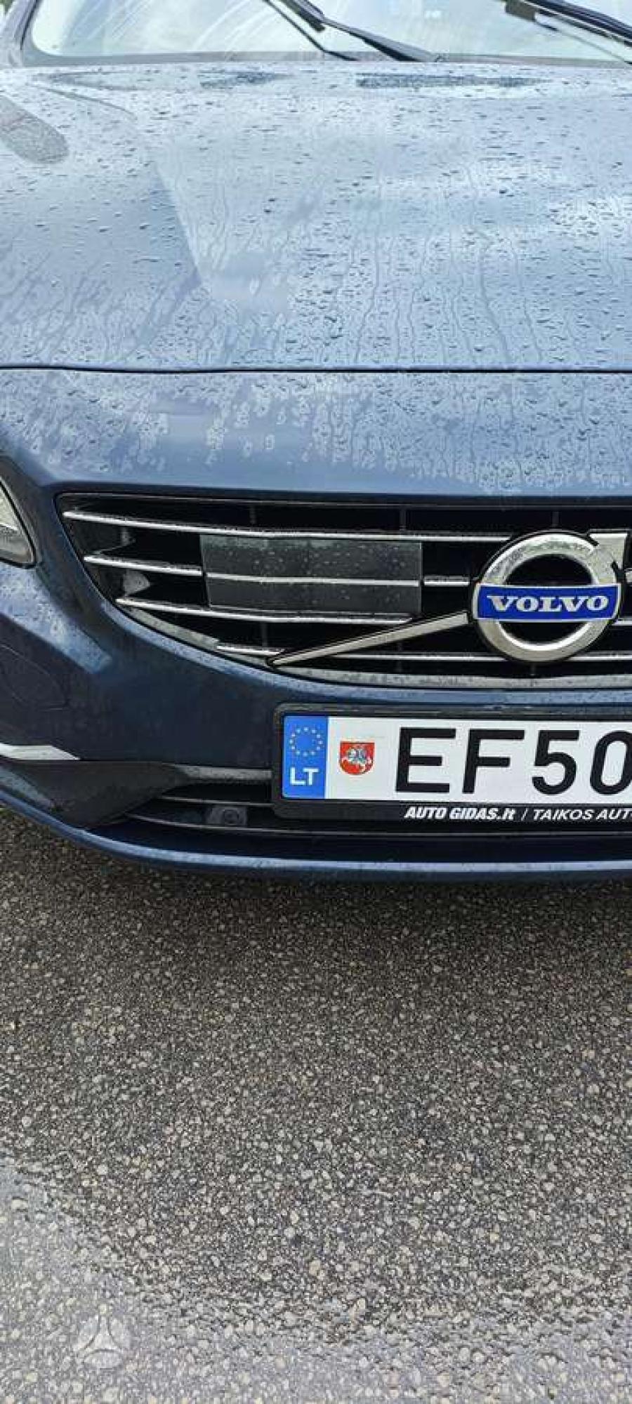 Blue Volvo V60 2015 in Kaunas, with an engine capacity of 2.40 L and mileage of 246 thousand km for 6399 €, photo 5 on AUTOMOTO.COM.LV