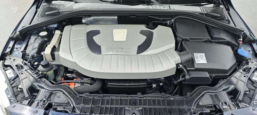 Blue Volvo V60 2015 in Kaunas, with an engine capacity of 2.40 L and mileage of 246 thousand km for 6399 €, photo 24 on AUTOMOTO.COM.LV