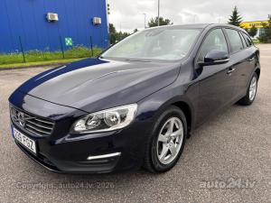 Blue Volvo V60 2015 in Paide, with an engine capacity of 2.00 L and mileage of 265 thousand km for 7690 €, photo  on AUTOMOTO.COM.LV