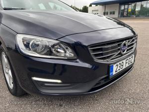 Zils Volvo V60 2015 Paide, ar dzinēja tilpumu 2.00 L un nobraukumu 265 tūkst. km par 7690 €, foto 8 vietnē AUTOMOTO.COM.LV