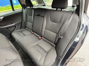 Zils Volvo V60 2015 Paide, ar dzinēja tilpumu 2.00 L un nobraukumu 265 tūkst. km par 7690 €, foto 14 vietnē AUTOMOTO.COM.LV