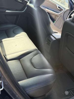 Blue Volvo V60 2015 in Kaunas, with an engine capacity of 1.97 L and mileage of 289 thousand km for 5950 €, photo 10 on AUTOMOTO.COM.LV