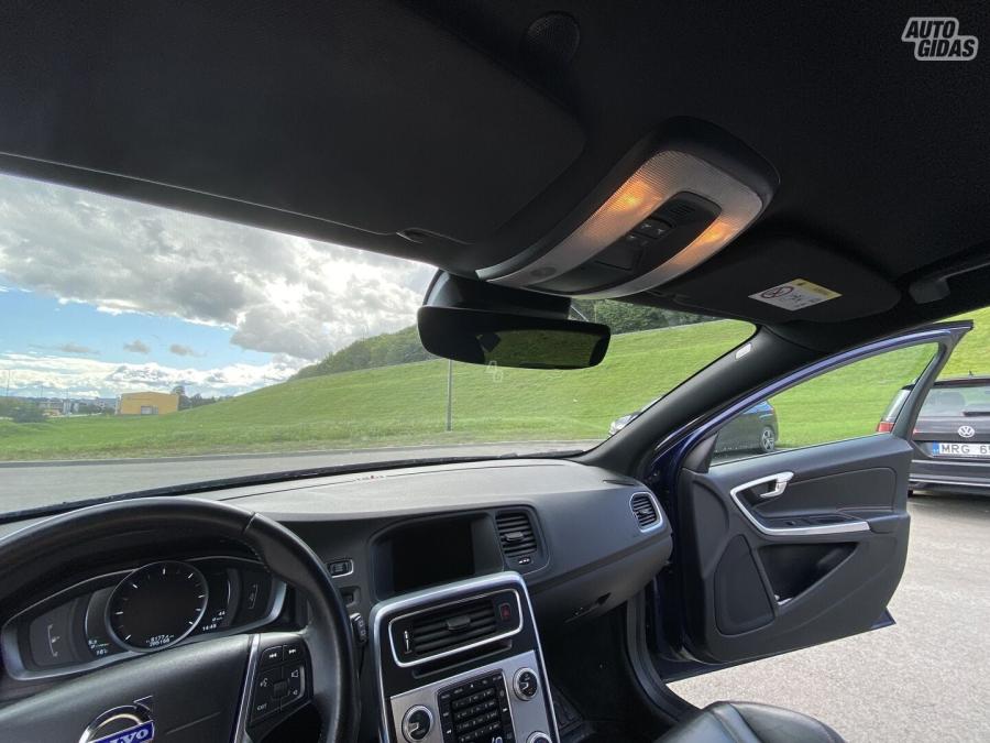 Zils Volvo V60 2015 Kauņa, ar dzinēja tilpumu 1.60 L un nobraukumu 285 tūkst. km par 7250 €, foto 14 vietnē AUTOMOTO.COM.LV