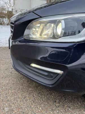 Zils Volvo V60 2016 Alīta, ar dzinēja tilpumu 1.97 L un nobraukumu 235 tūkst. km par 6850 €, foto 4 vietnē AUTOMOTO.COM.LV