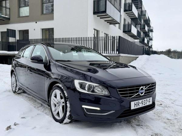 Zils Volvo V60 2016 Prienai, ar dzinēja tilpumu 2.40 L un nobraukumu 299 tūkst. km par 8400 €, foto 6 vietnē AUTOMOTO.COM.LV