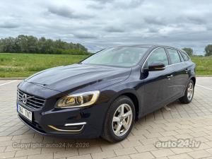Blue Volvo V60 2016 in Tallinn, with an engine capacity of 2.00 L and mileage of 192 thousand km for 10500 €, photo 6 on AUTOMOTO.COM.LV